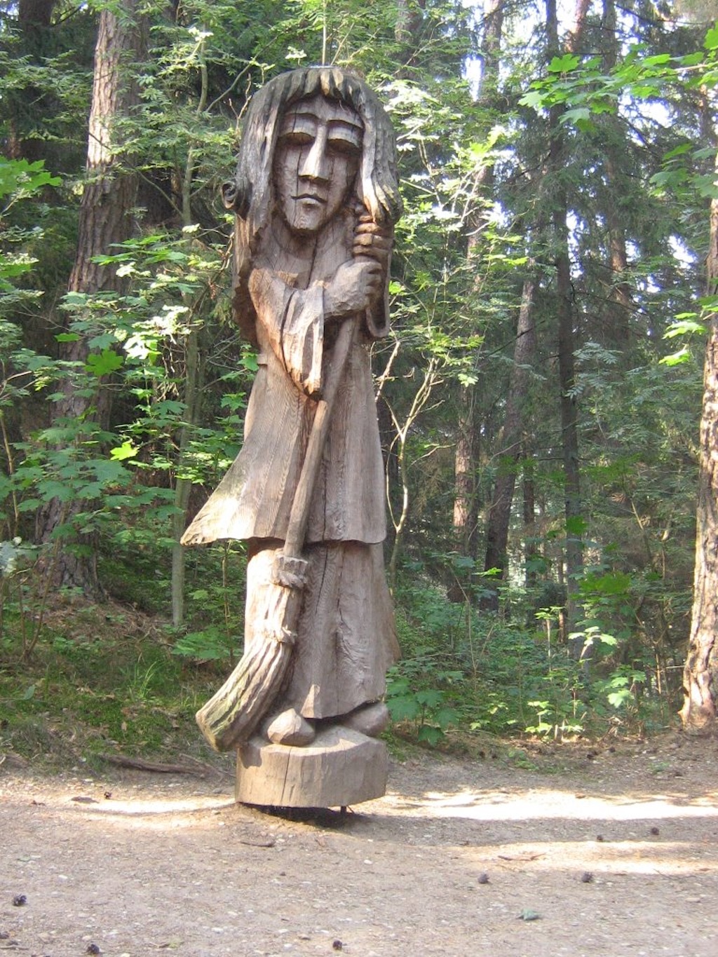 The Hill of Witches – Lithuanian Folk Art Institute